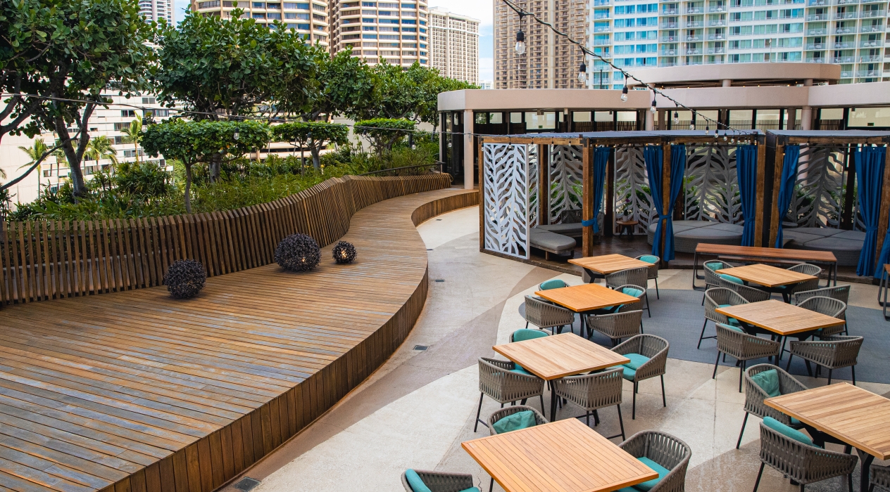 The Best Waikiki Bar - Waikiki Hotels | Prince Waikiki’s Hinana Bar